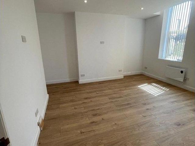 Station St, Burton On Trent DE14, 2 bed flat to rent, £970 pcm | PrimeLocation