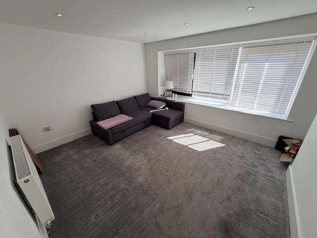 Station Street, Cheltenham, GL50