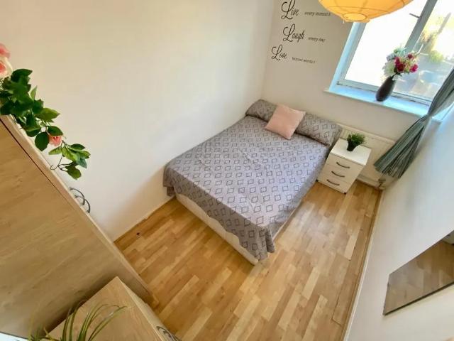 Station Street, London E15, 4 bed shared accommodation to rent, £1,000 pcm | PrimeLocation