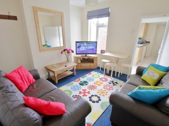 Station Street, Loughborough LE11 5 bed house to rent £2,710 pcm £625 pw