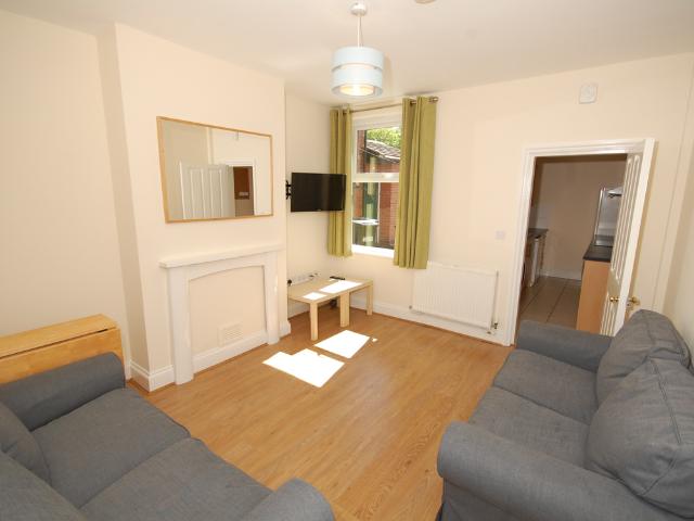 Station Street Room 1