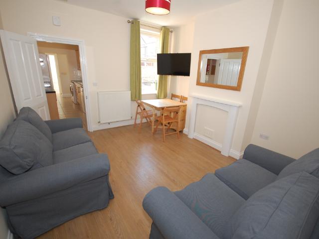 Station Street Room 2