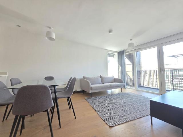 Station Square, Cambridge CB1, 2 bed flat to rent, £2,900 pcm | PrimeLocation