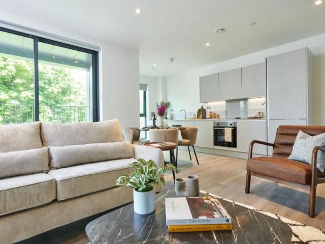Station View, Guildford, GU1