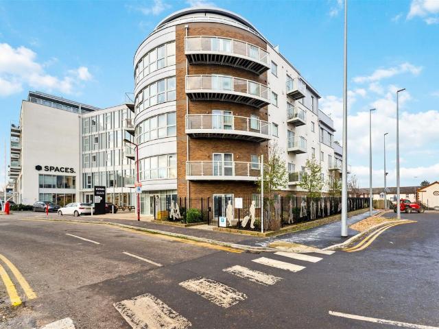 Station View, Guildford GU1, 2 bed flat to rent, £1,700 pcm | PrimeLocation