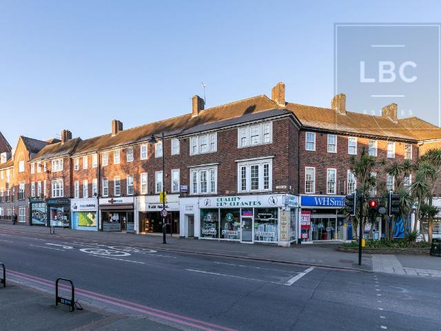 Station Way, Sutton SM3, 1 bed flat to rent, £1,350 pcm | PrimeLocation