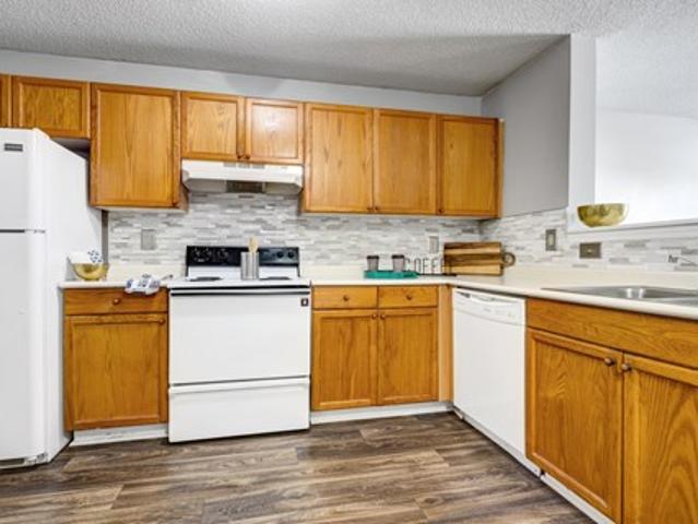 Station 153 Apartment Homes One Bedroom 544 sqft