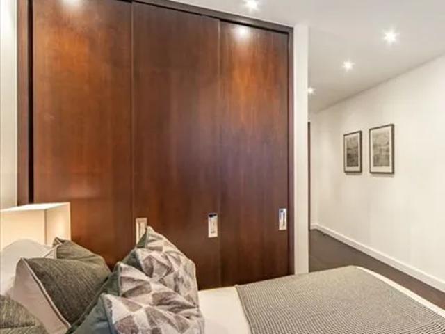 static, Nine Elms Lane, Nine Elms, London, SW11 7AX, United Kingdom | 2 bed apartment for rent #114909027 | Rentberry