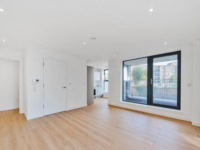 Staunton Street, London, 2 Bedroom Apartment