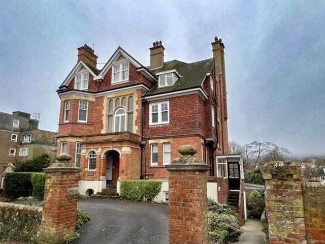 Staveley Road, Eastbourne, 3 Bedroom Apartment