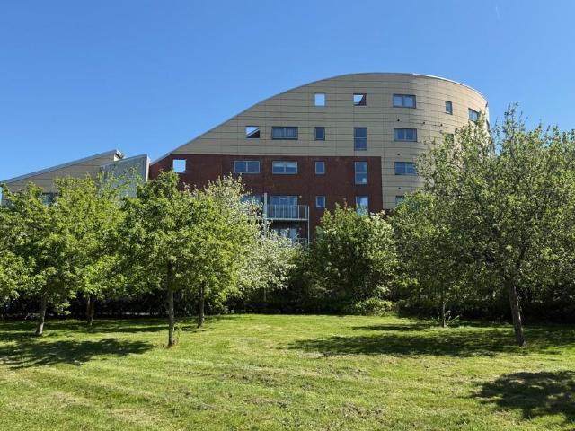 Staverton Grove, Broughton 2 bed apartment to rent £1,295 pcm £299 pw