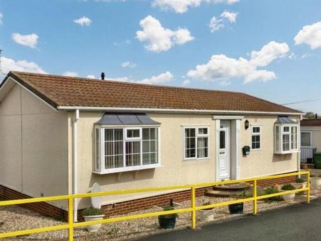 Staverton Park, Staverton, 2 Bedroom Park