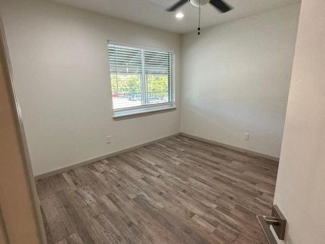 Stay Cool in a Newly Remodeled Apartment Starting at $1,100 + 6 Weeks FREE Rent! 1 Bedroom Apartment for Rent at 5006 Gaston Ave, Dallas, TX 75214