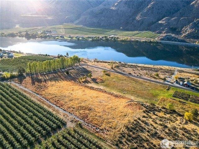 Stayman Flts Lot F, Chelan, WA 98816