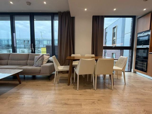 Stable Walk, London E1, 3 bed flat to rent, £5,500 pcm | PrimeLocation