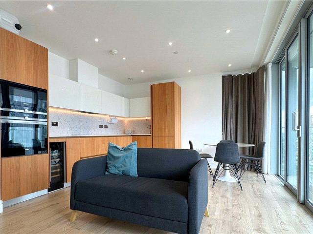 Stable Walk, London, E1 1 bed flat to rent £3,397 pcm £784 pw