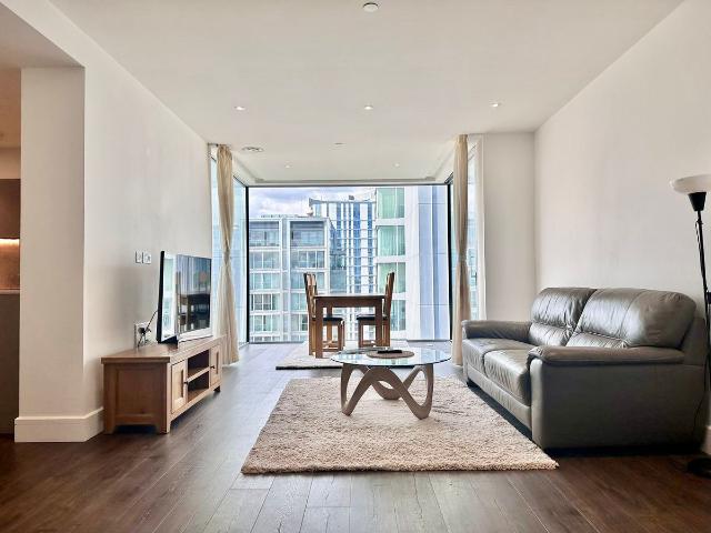 Stable Walk, London E1, 2 bed flat to rent, £4,463 pcm | PrimeLocation