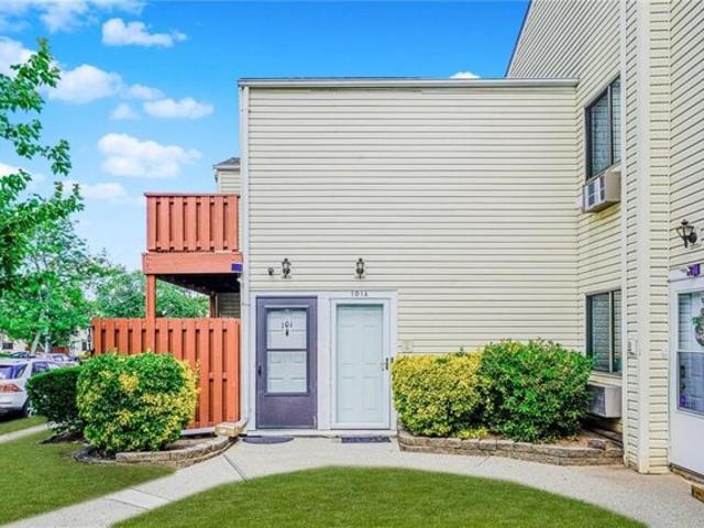 Stack Dr Unit A, Staten Island, Condo For Sale