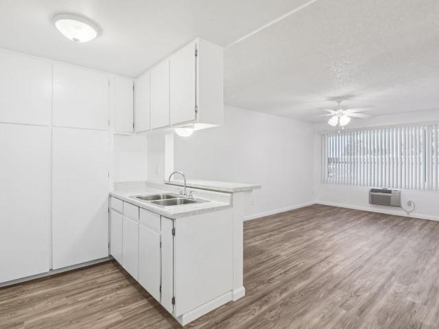 Stadium Arms Apartments 1 Bedroom Apartment for Rent at 4525 Twain Ave, San Diego, CA 92120 Grantville