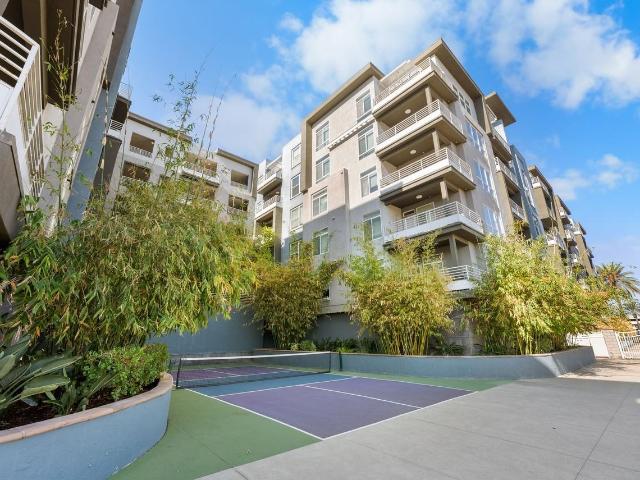 Stadium House Apartments 2 Bedroom Apartment for Rent at 2100 E Katella Ave, Anaheim, CA 92806 Platinum Triangle