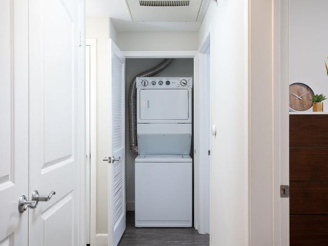 Stadium House Apartments 2 Bedroom Apartment for Rent at 2100 E Katella Ave, Anaheim, CA 92806 Platinum Triangle