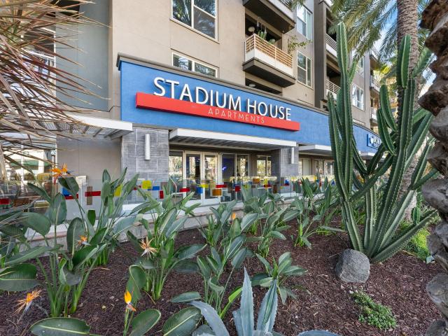 Stadium House Apartments