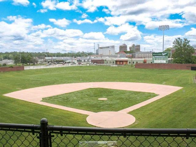 Stadium Lofts 2 Bedroom Apartment for Rent at 1510 Stadium Way, Indianapolis, IN 46202 Near Northwest Riverside
