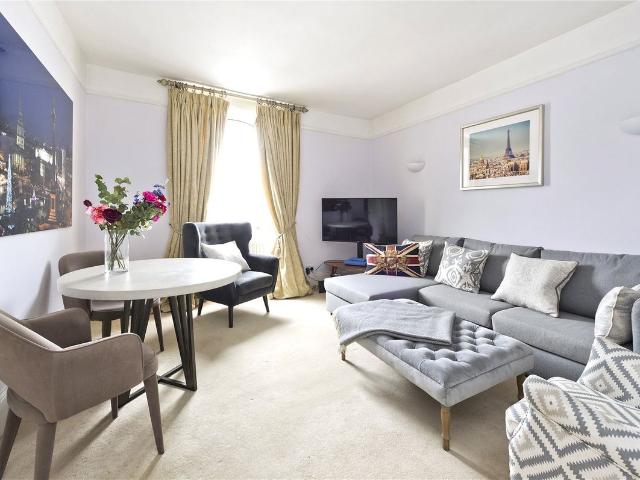 Stafford Terrace, Kensington, London, UK W8, 1 bed flat to rent, £2,817 pcm | PrimeLocation