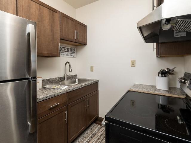 Stafford Apartments 1 Bedroom Apartment for Rent at 716 Washington Pl, Baltimore, MD 21201 Mount Vernon