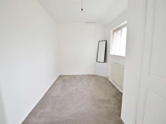 Stafford Avenue, Slough, SL2