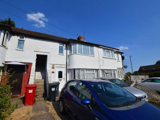 Stafford Avenue, Slough 1 bed maisonette to rent £1,000 pcm £231 pw