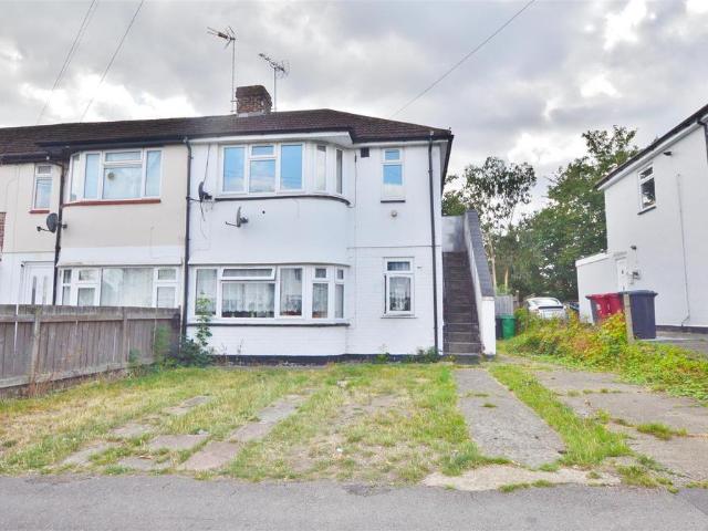 Stafford Avenue, Slough 1 bed maisonette to rent £1,150 pcm £265 pw