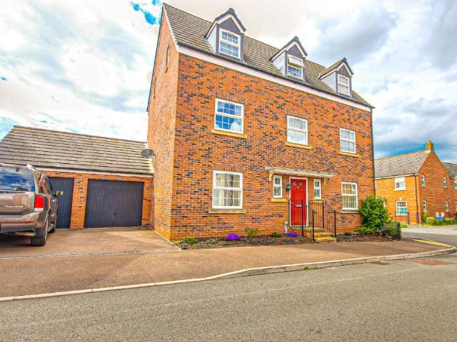 Stafford Close, Kingsway, Gloucester GL2, 5 bed detached house to rent, £2,300 pcm | PrimeLocation