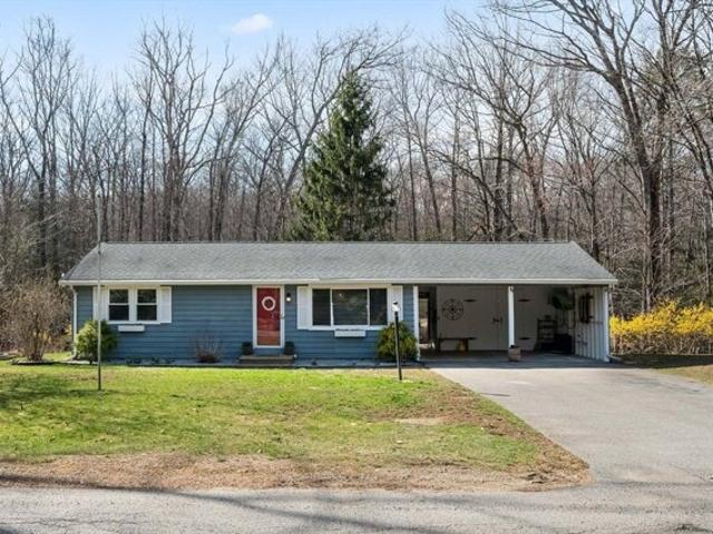 Stafford Rd, Holland, Home For Sale