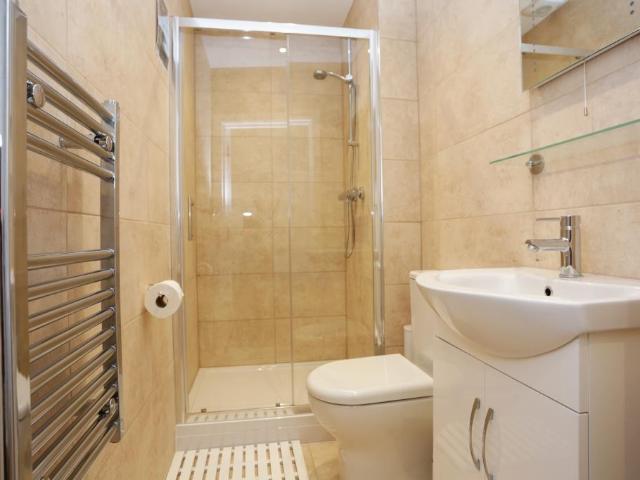 Stafford Road, Bournemouth 1 bed apartment to rent £1,175 pcm £271 pw
