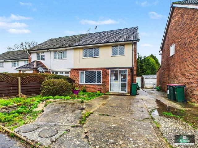 Stafford Road, Langley Walk RH11, 3 bed semi detached house to rent, £1,695 pcm | PrimeLocation