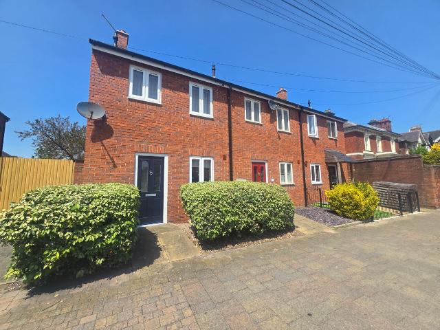 Stafford Street, Market Drayton, Shropshire. TF9, 2 bed end terrace house to rent, £795 pcm | PrimeLocation