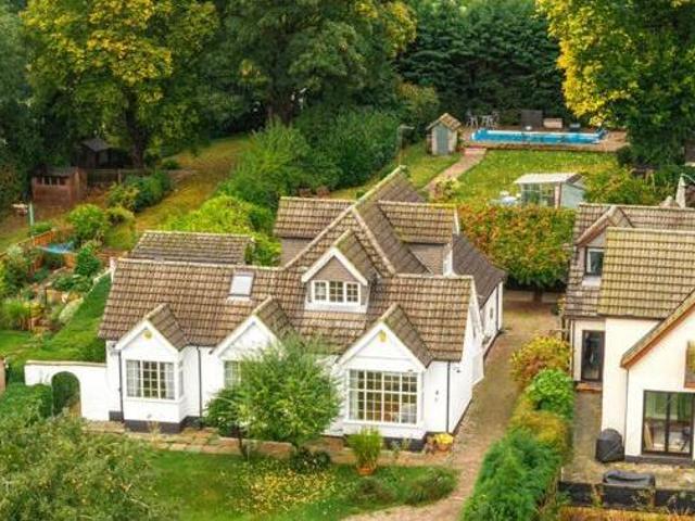 Stagsden Road, Bromham, 5 Bedroom Detached