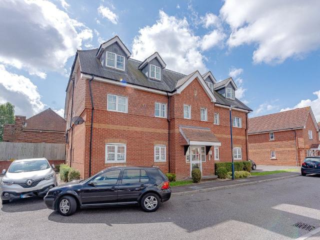 Stagshaw Close, Maidstone ME15, 2 bed flat to rent, £1,200 pcm | PrimeLocation