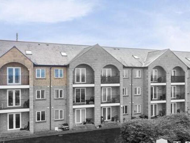 Staincliffe Road, Staincliffe View, 2 Bedroom Flat