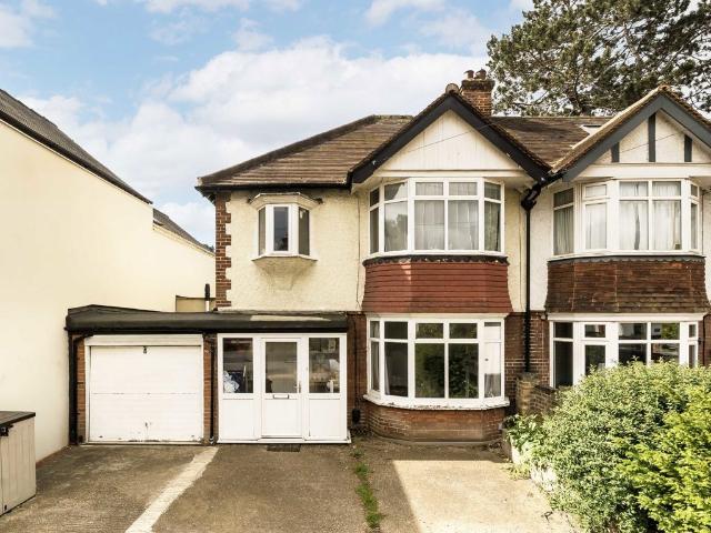Staines Road East, Lower Sunbury TW16, 3 bed property to rent, £2,795 pcm | PrimeLocation