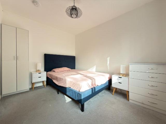 Staines Road East, Sunbury On Thames TW16, Room to rent, £750 pcm | PrimeLocation