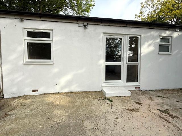 Staines Road, Feltham TW14, 2 bed flat to rent, £1,650 pcm | PrimeLocation