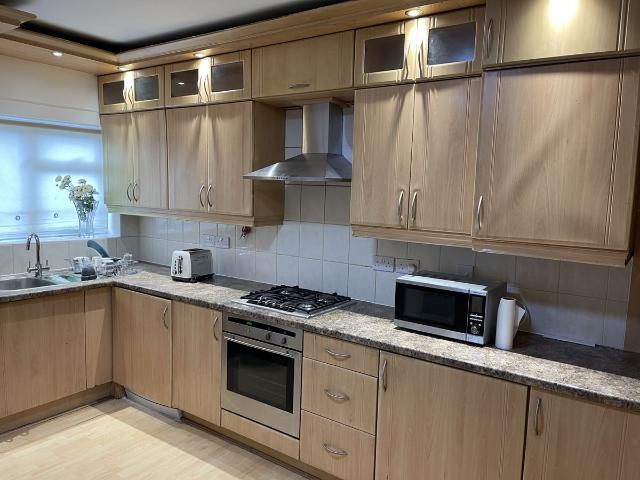 Staines Road, Hounslow TW4, 2 bed flat to rent, £1,650 pcm | PrimeLocation