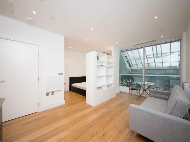 Staines Road, Hounslow TW3, Studio to rent, £1,250 pcm | PrimeLocation