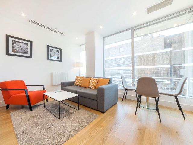 Staines Road, Hounslow TW3, Studio to rent, £1,500 pcm | PrimeLocation
