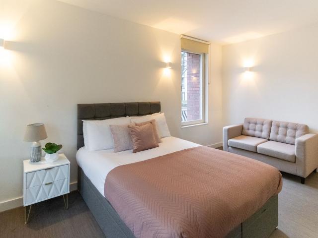 Staines Road, Hounslow TW3, Studio to rent, £1,545 pcm | PrimeLocation