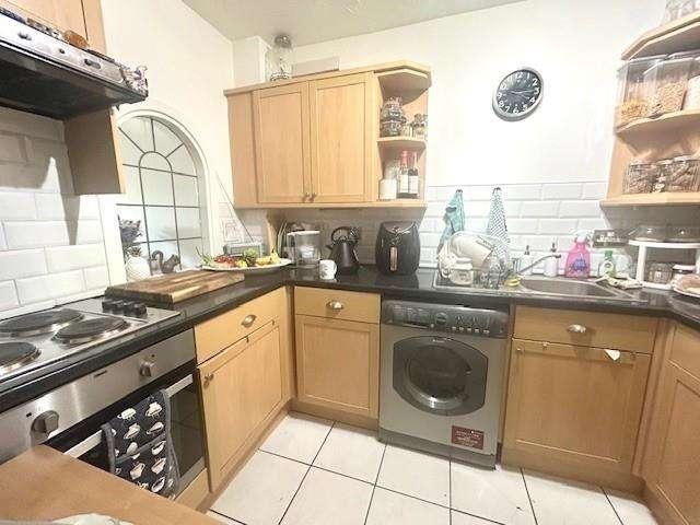 Staines Road West, Sunbury on thames, TW16