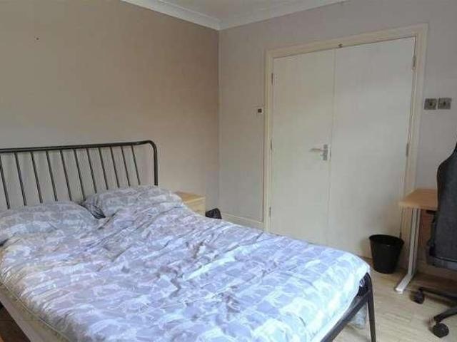 Staines, Staines upon thames, TW20