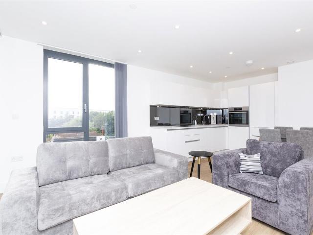 Staines Upon Thames, Kempton House TW18, 2 bed flat to rent, £1,898 pcm | PrimeLocation